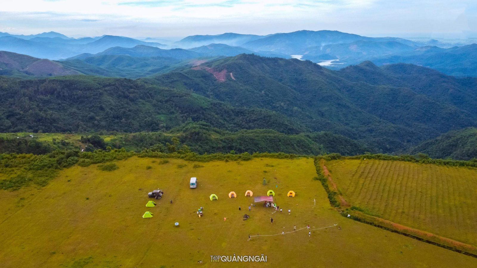 Vẻ đẹp mê hồn của Thảo nguyên Bùi Hui - Ba Tơ - Quảng Ngãi - Top Quảng Ngãi